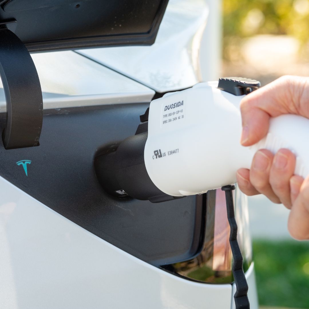 EV700 7kW Level 2 Residential EV Charger – TurnOnGreen Inc.